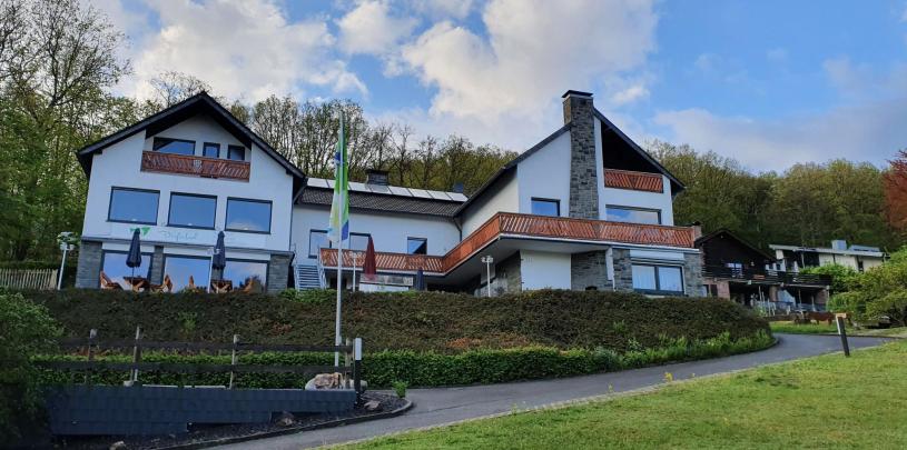 Motorrad Hotel Diefenbach in der Eifel | BikerBetten
